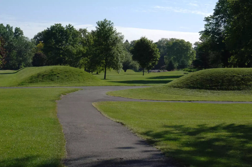 Hopewell Ceremonial Earthworks - World Heritage USA